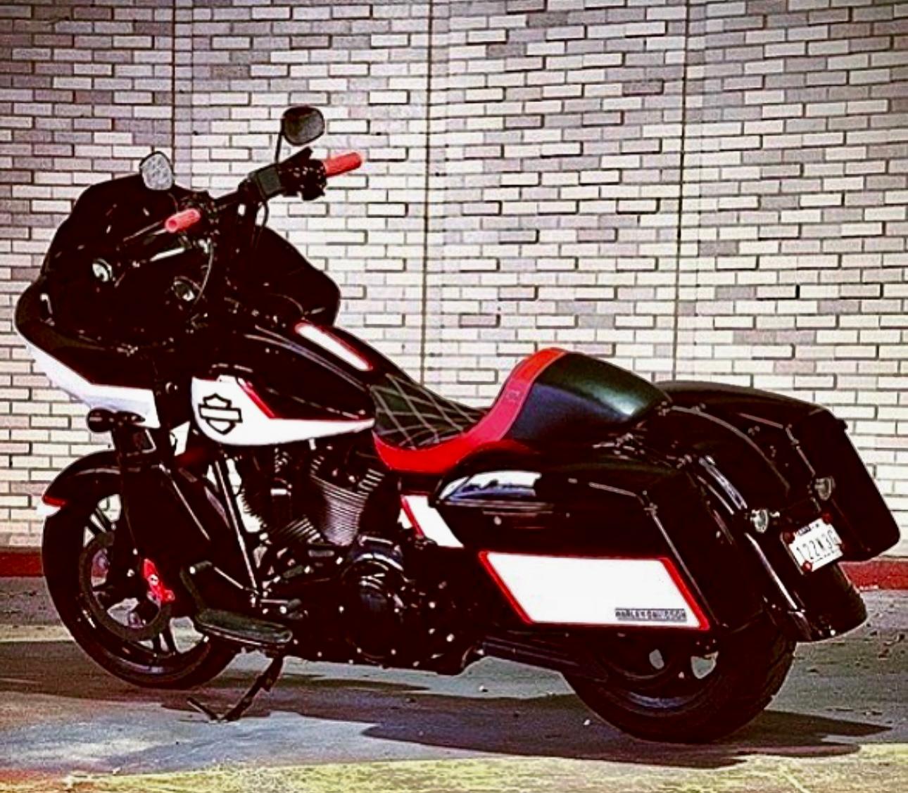 BMC/Corbin Wall Seat - Road Glide/Street Glide – BMC Motorcycle Company